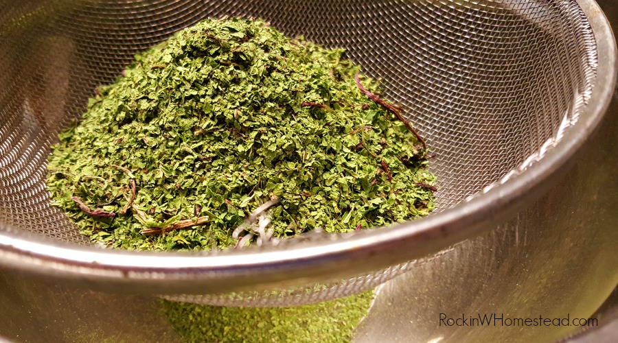 Homemade Green Powder | Rockin W Homestead